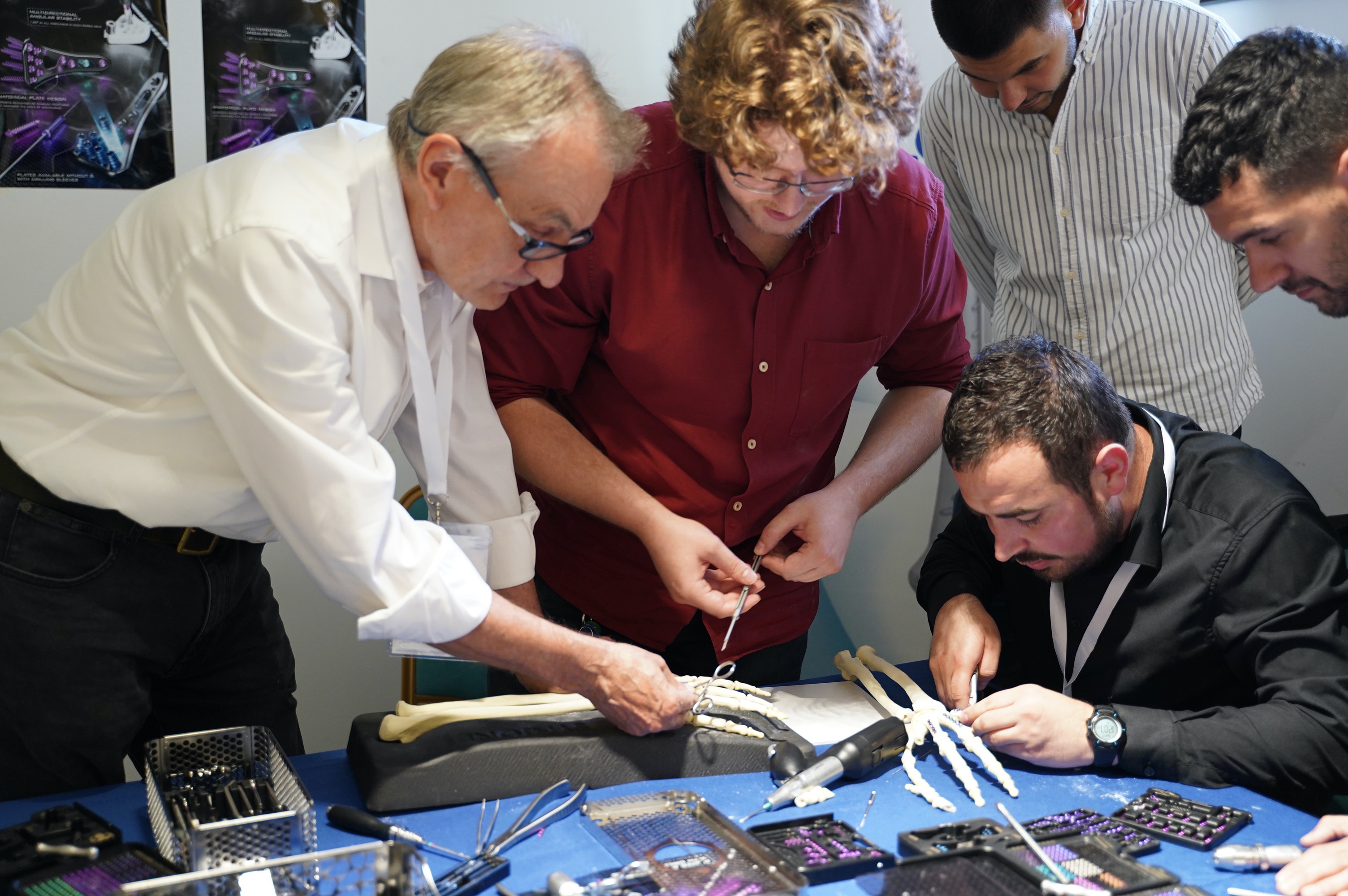 U Tuzli održana radionica 'Hirurgija šake i stopala', predavači bili ...