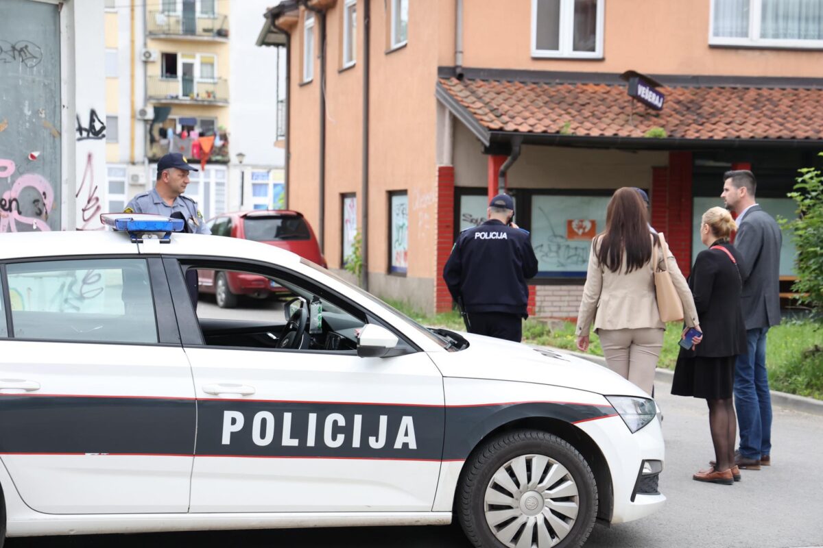 Učenik osumnjičen za pucnjavu u školi u Lukavcu već je donosio oružje na nastavu? - TIP.ba
