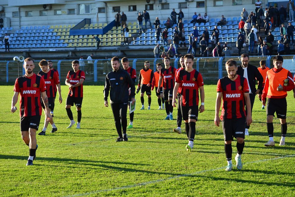 Fudbaleri Slobode poraženi od Bratstva u Gračanici - TIP.ba