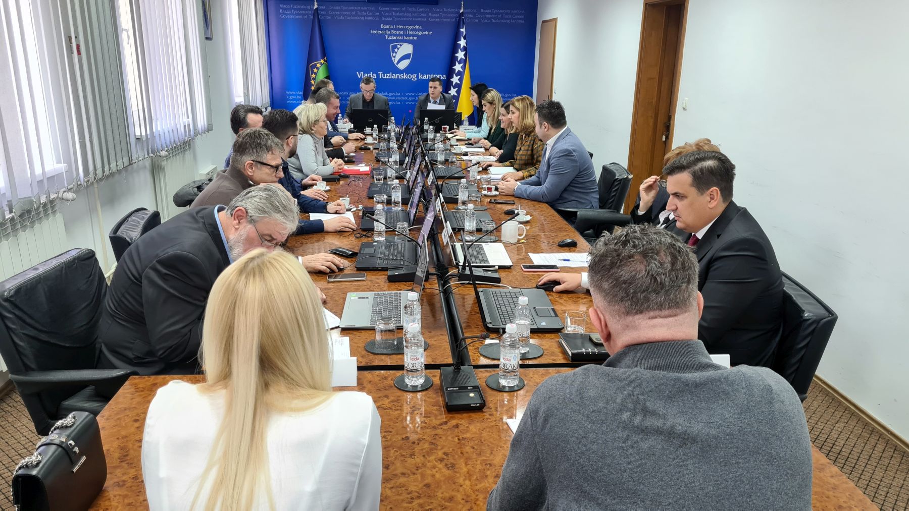Vlada TK o uslovima i načinu korištenja i održavanja službenih ...