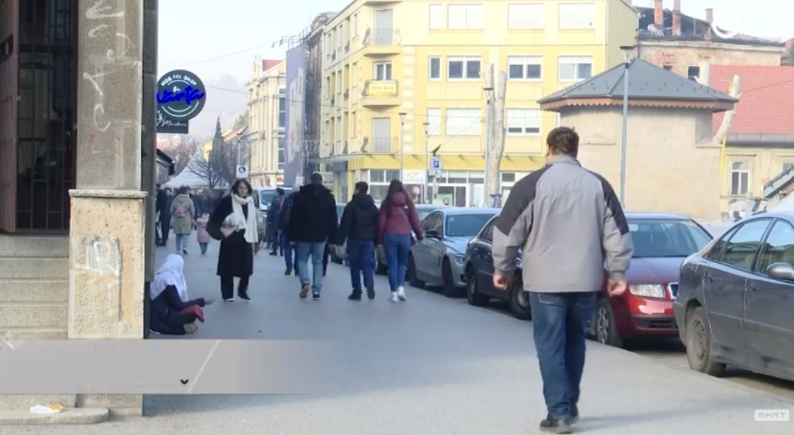 Video: Prosjačenje djece u Tuzli gotovo iskorijenjeno, ali prosjačenje ...