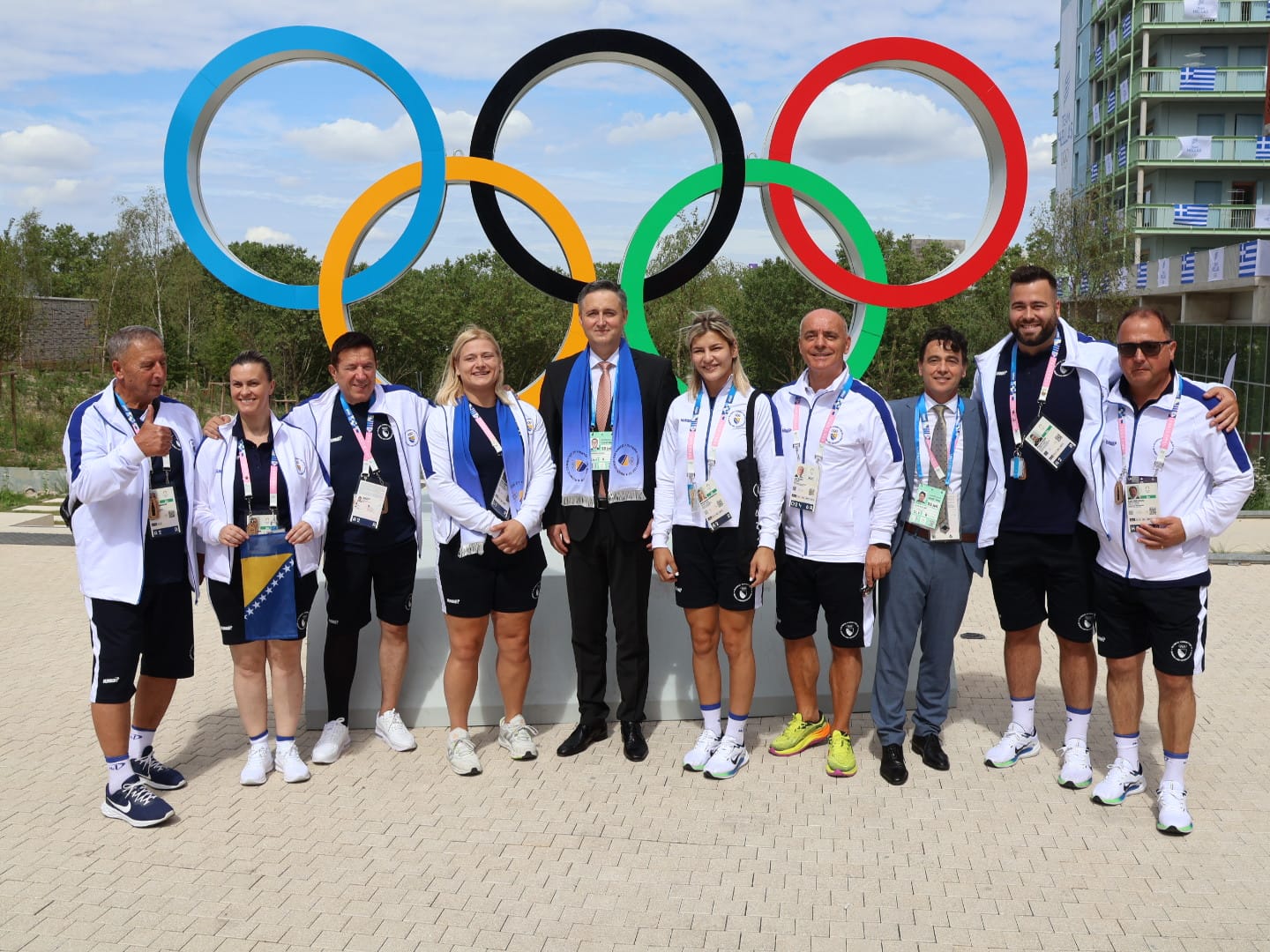 Foto: Predsjedavajući Predsjedništva BiH dr. Denis Bećirović podržao bh. sportiste u Olimpijskom ...