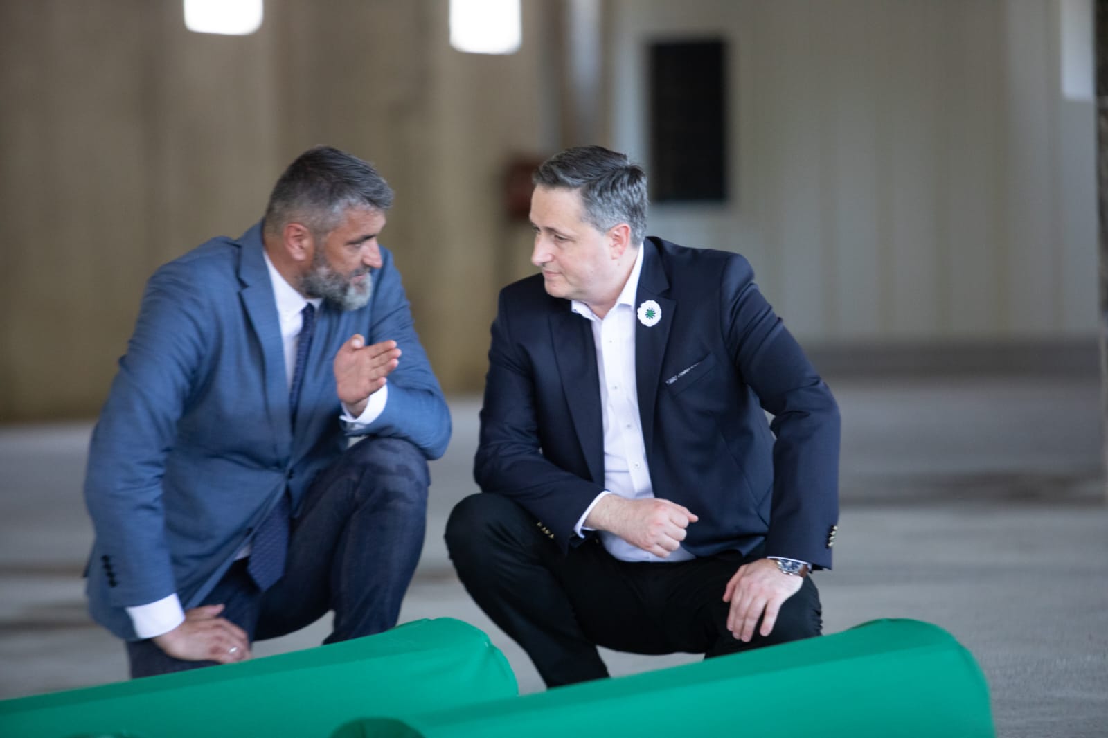 Foto: Bećirović u Potočarima odao počast žrtvama genocida - TIP.ba