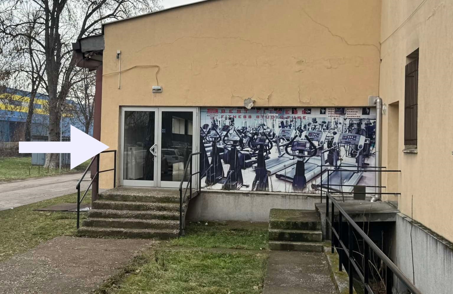 Obavještenje za posjetitelje JU BKC TK: Glavni ulaz trenutno nije u funkciji - TIP.ba