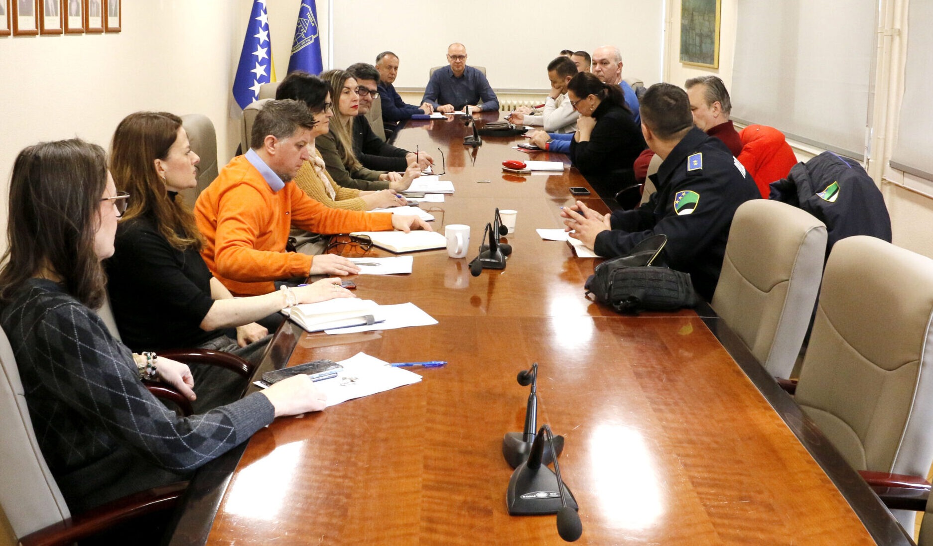 U Gradskoj upravi Tuzle održan sastanak Organizacionog odbora za obilježavanje 1. marta – Dana ...