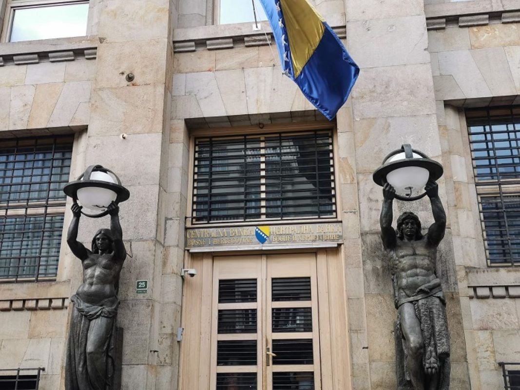 Centralna banka BiH: Blokirani računi 107.443 firme - TIP.ba